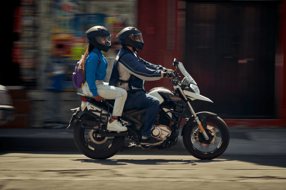 Uber Moto y Flash Moto estarán disponibles en Córdoba, Santa Fe ...
